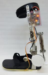 屋外自律移動ロボット「山彦」 、スマートメカニクス理論に基づいたMRブレーキ、MR－Link ・機構，力学の工夫に基づいた器用なロボット ...